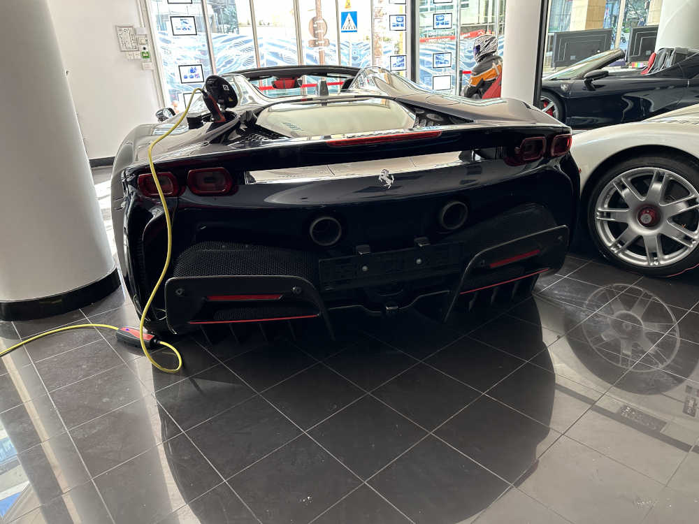 Ferrari SF90 Spider « Atelier » - Absolut Cars Consulting